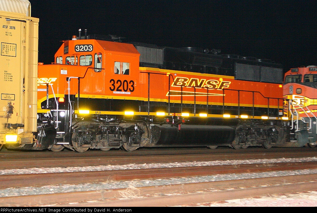 BNSF 3203